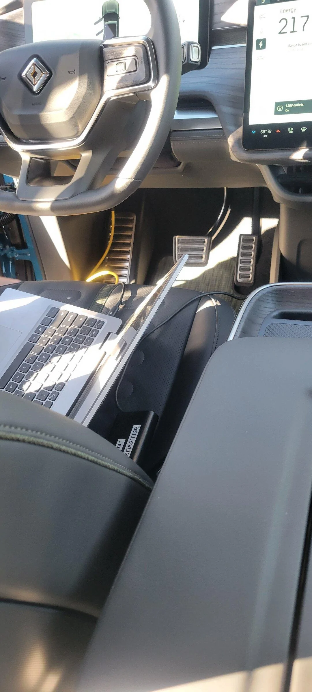 My Experience From First Mobile Service Appointment 4/6/2022 | Rivian ...