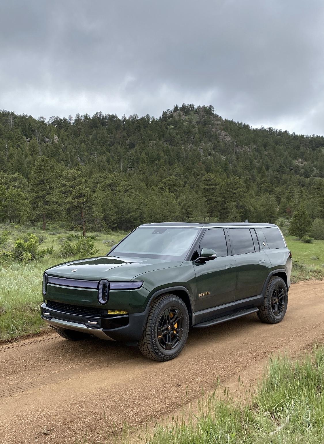 Introducing RMaxx Running Boards & Rock Sliders for Rivian R1T / R1S ...