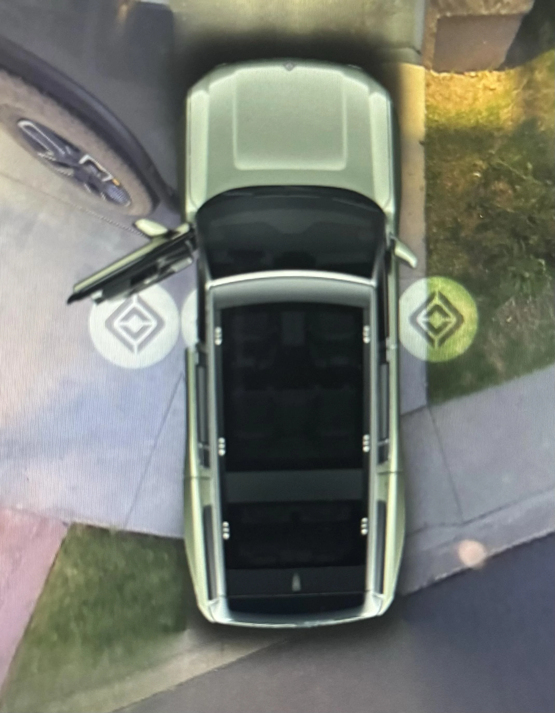 Puddle lights with compass logo virtual in 360° view? | Rivian Forum ...